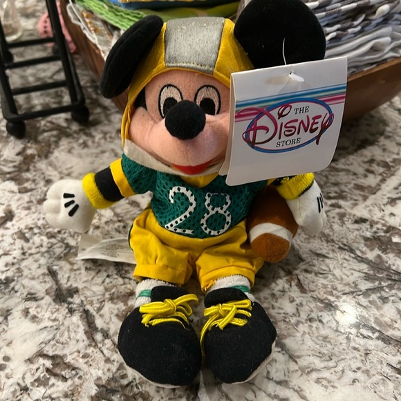 Disney | Other | Crest Charger Mickey Mouse From The Disney Store Brand ...